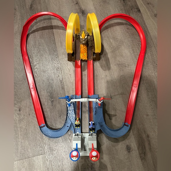 Hot Wheels | Toys | Hot Wheels Mario Kart Bowsers Castle Track Set ...